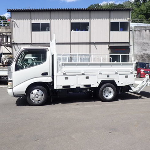 H17 ヒノデュトロ 3t 標準10尺 平ボディ 工作車 床下収納車 アーム式パワーゲート 工具箱付工作車 全塗装済 | 平ボディ・Wキャブ・パワーゲート | 中古トラックを探す | 大阪の ...